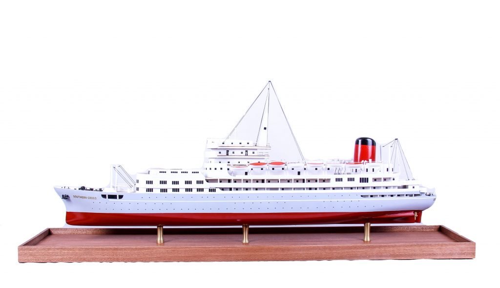 Passenger Boats and Liners Model Kits | Custom Model Boat - Premier ...
