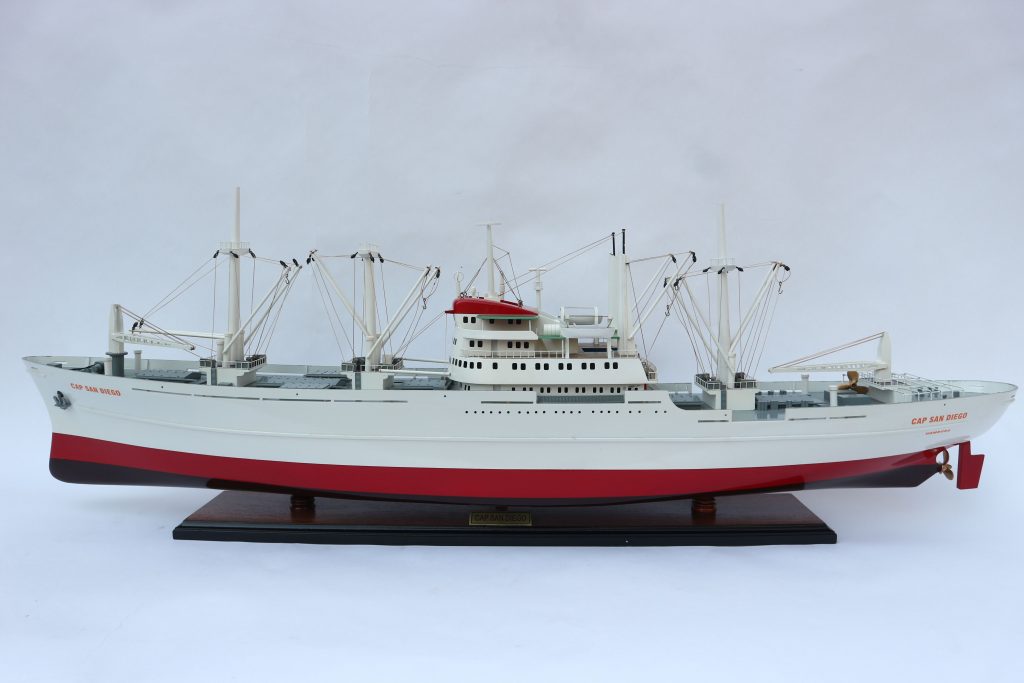 Ready Made Tankers, Bulk Carriers & Container Models - Premier Ship ...
